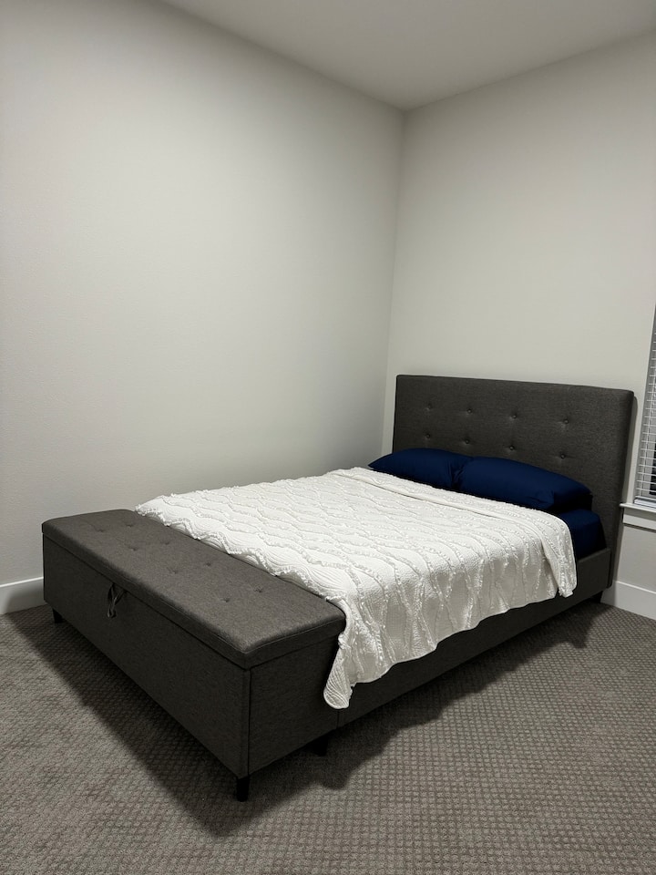 Adorable & Clean Room. 5 Min From Downtown Dallas. - Dallas, TX