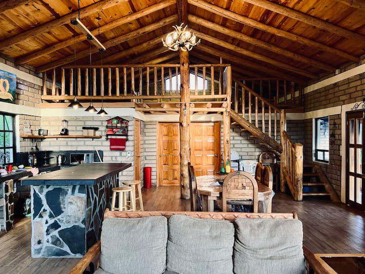 Cabaña En Arteaga
Cabaña Santa María - Nuevo León