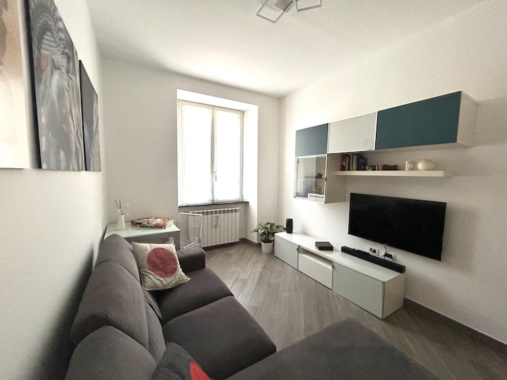 Bright Entire Apartment In The Heart Of Genoa - Génova