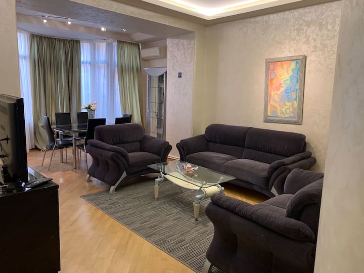 Flat In City Center In Yerevan - Yerevan