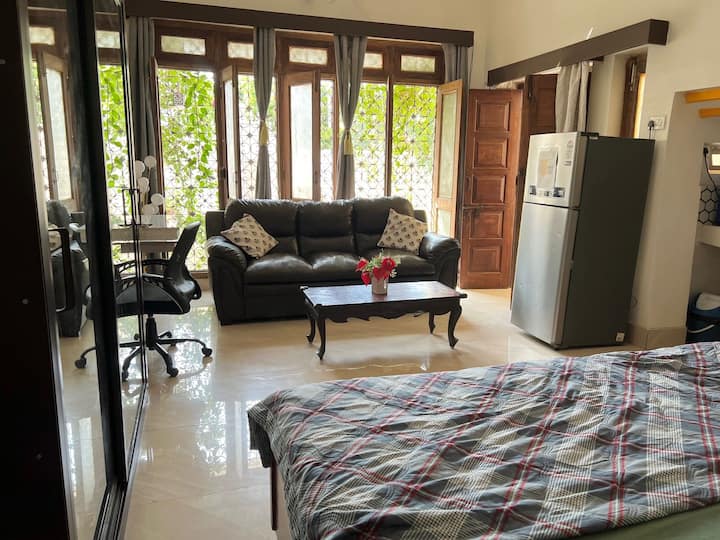 Shani Nilyam : Alpha ( α ) Ac (Pvt. Kitchen) - Lucknow