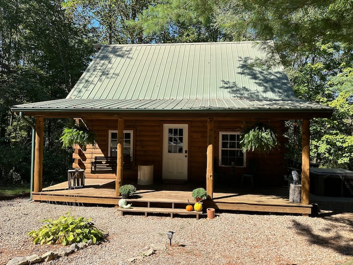 Briar Ridge Cabin 1 - Hocking Hills State Park, OH