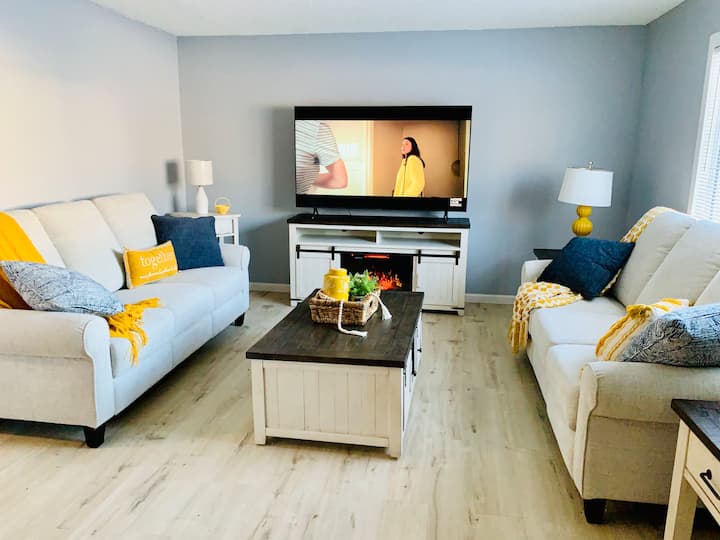 Cozy House You Can Call Home - Anchorage