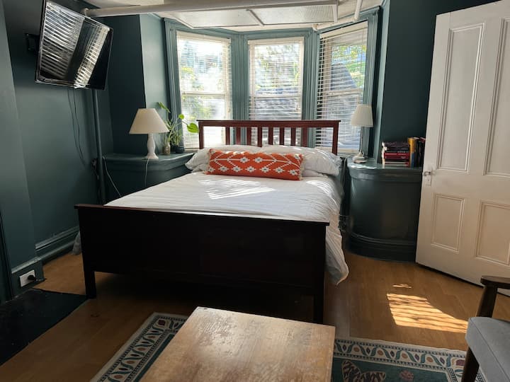 Spacious Studio, Pvt Entrance, 20 Min To Midtown - New York City