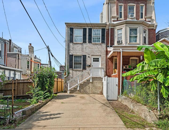 Cozy 3 Bedroom 1.5 Bathroom Home - Wilmington, DE