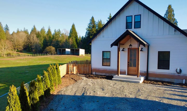 New Modern Farmhouse: Arabian Ranch Views - Everett, WA