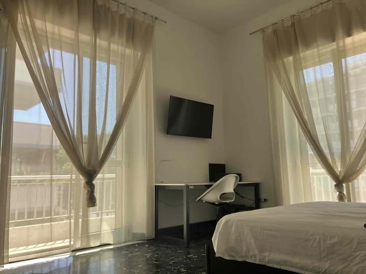 Appartement-sdb Privée Avec Douche-suite-vue Sur M - Pescara