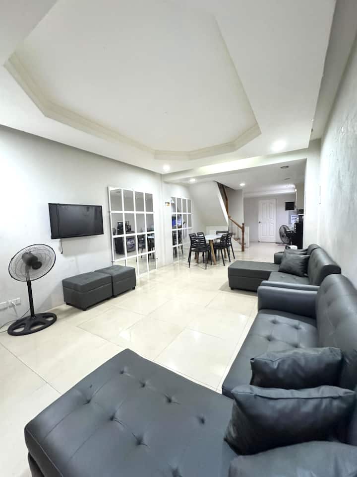 4br Near Ust Naia Airport Moa Ceu Feu Ubelt - Manila