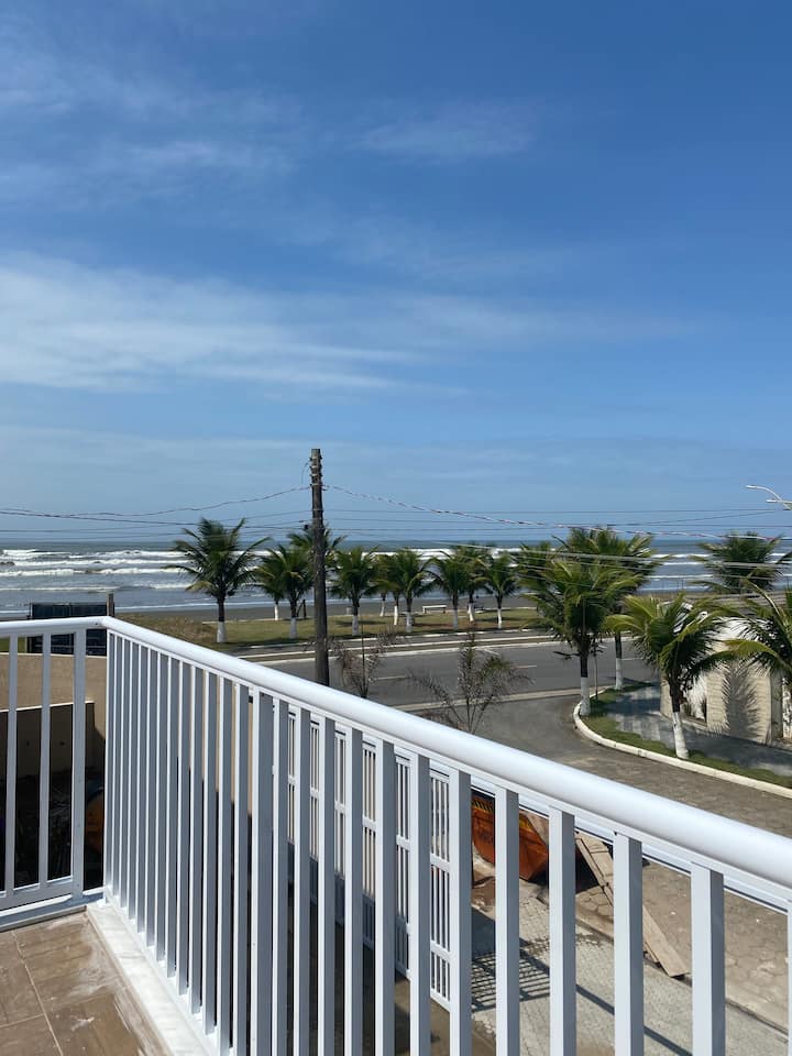 Apartamento Pé Na Areia Com Vista Privilegiada - Peruíbe