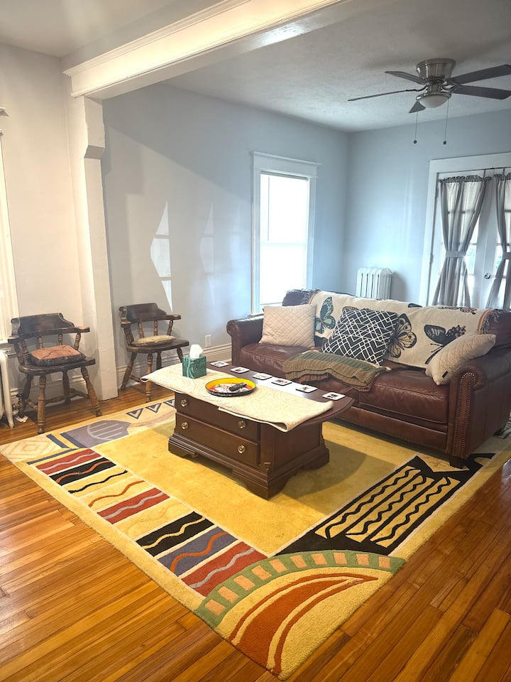 Downtown/park Avenue 2br Apt W/d Parking Porches - Greece, NY