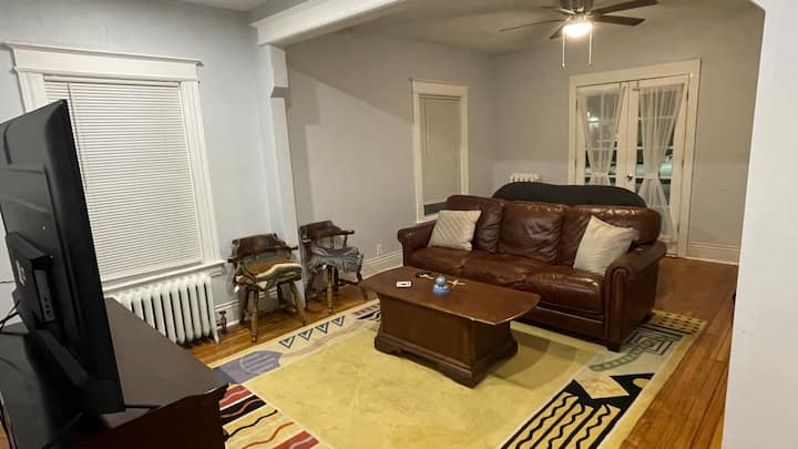 Cozy 2br Apt Near Downtown And Park Ave - Brighton, NY
