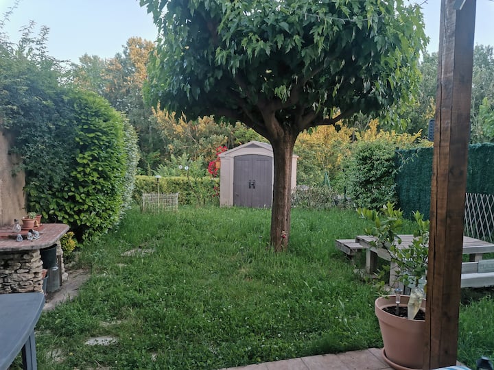 Chambre Au Bord Du Canal - Carpentras
