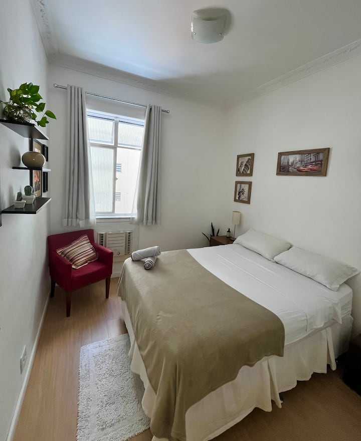 Recanto Em Copa, Pertinho Do Mar E Metrô - Copacabana