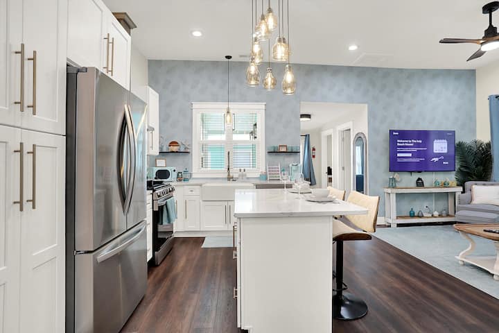 Indy Beach House! - Indianapolis, IN