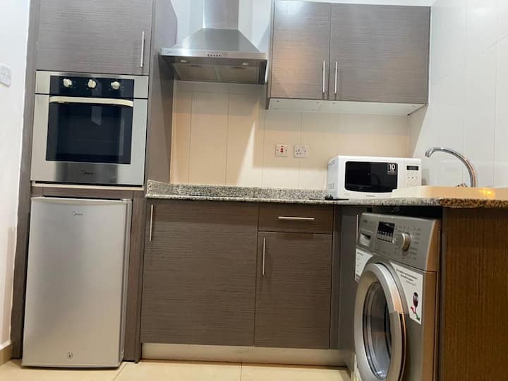 Serenity Studio Apartment At Gallery - Accra