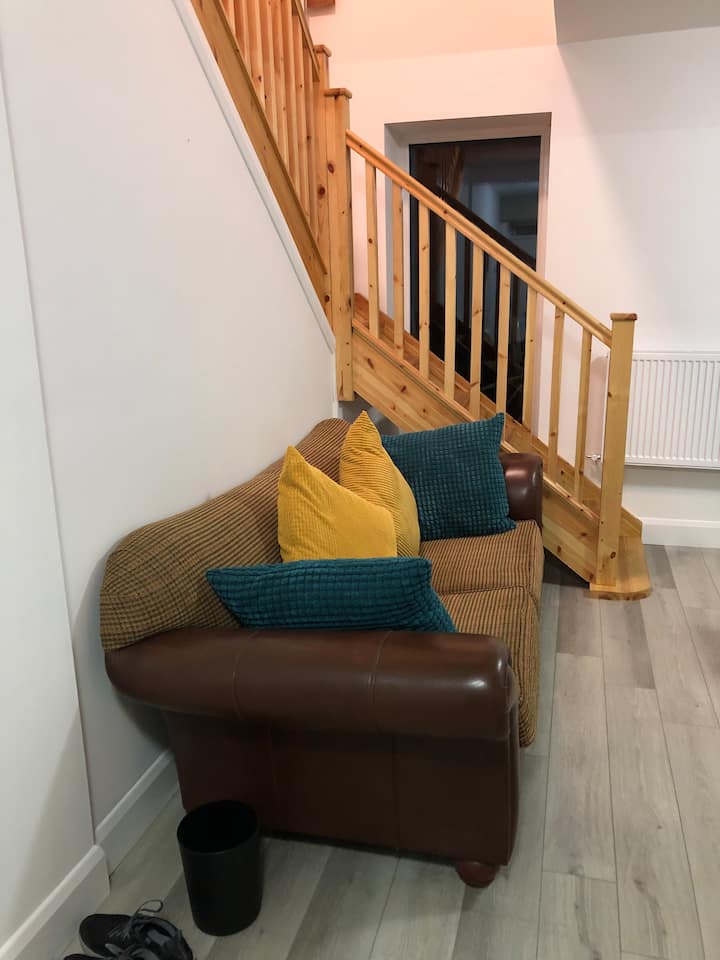 Open-plan, Cosy Creetown House - Newton Stewart