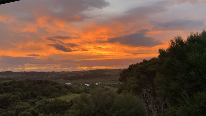 Basic Double Room With Its Own Ensuite - Mangawhai