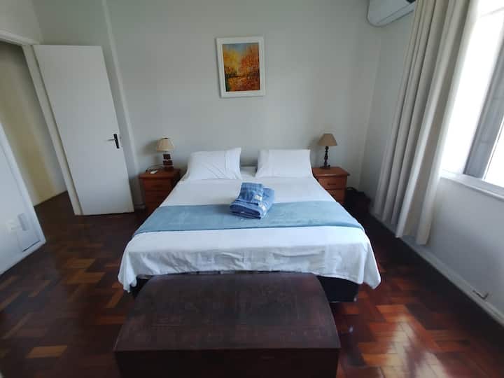 Recém- Reformado A Duas Quadras Praia. Central! - Niterói