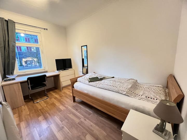 Kostas Bi-bi Altstadt Studio - Bietigheim-Bissingen