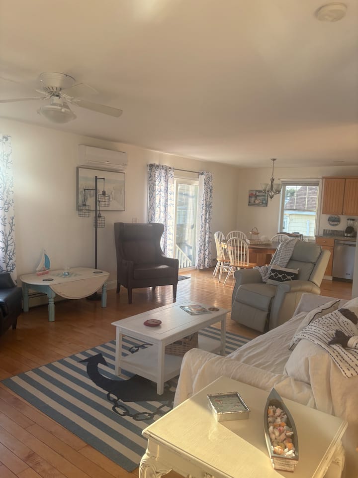 Camp Ellis Beach Harbor View Townhouse - Maine