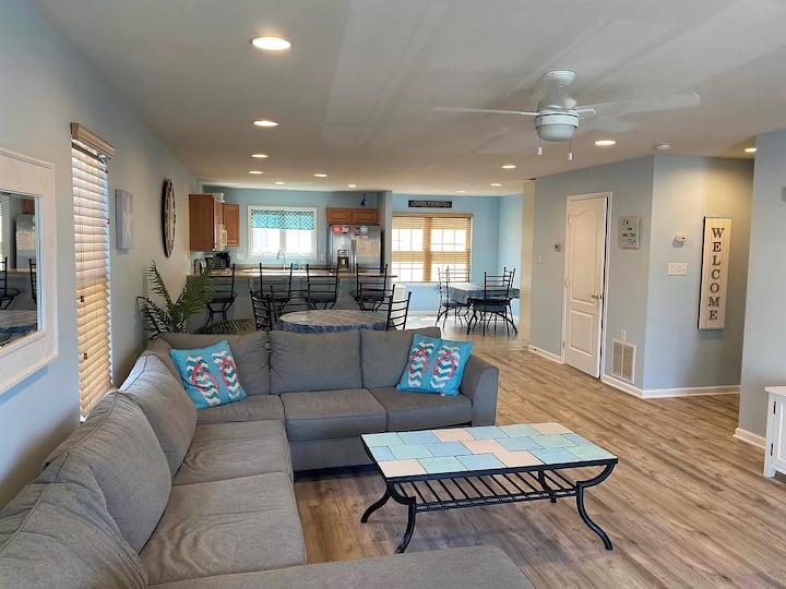 Beach Block Townhouse! - North Wildwood, NJ