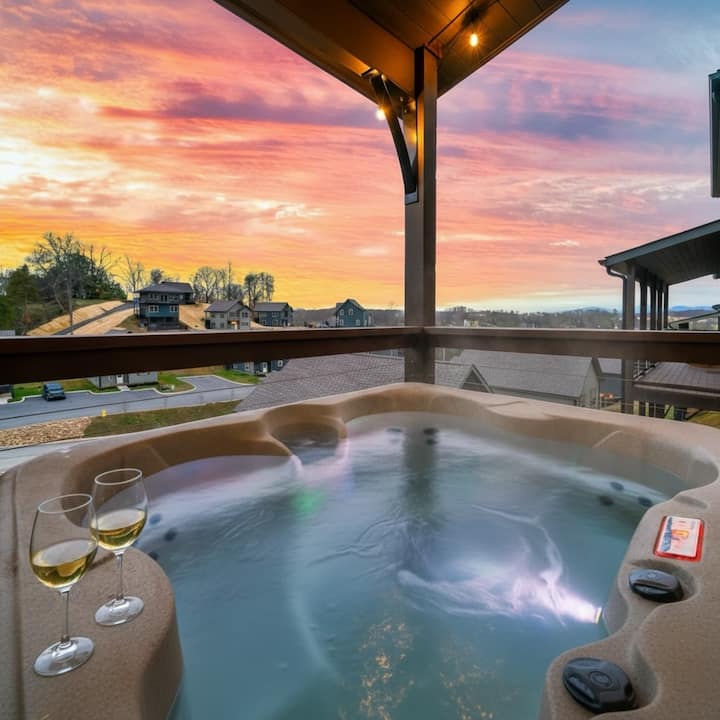 Sunrise Mountain View~led Hot Tub~game Room~arcade - Sevierville, TN