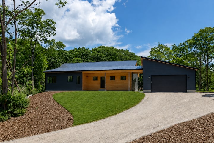Modern Designed Maine Beach House 1 Mile To Beach - Biddeford, ME