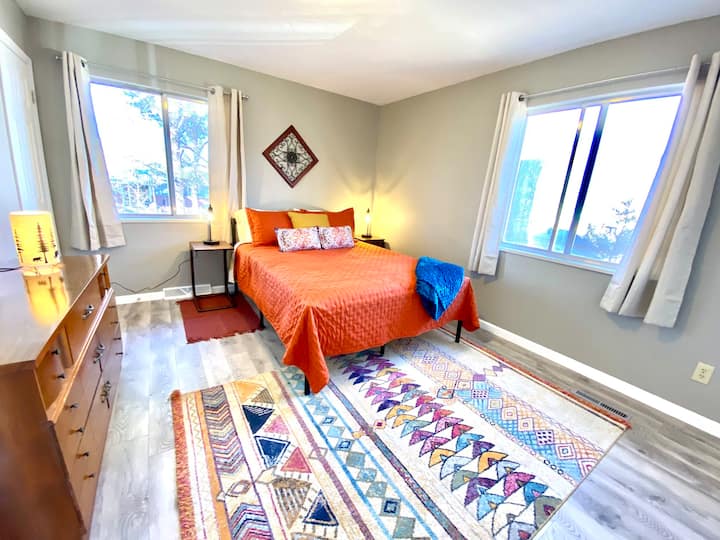 Spacious Montrose Retreat - Montrose, CO
