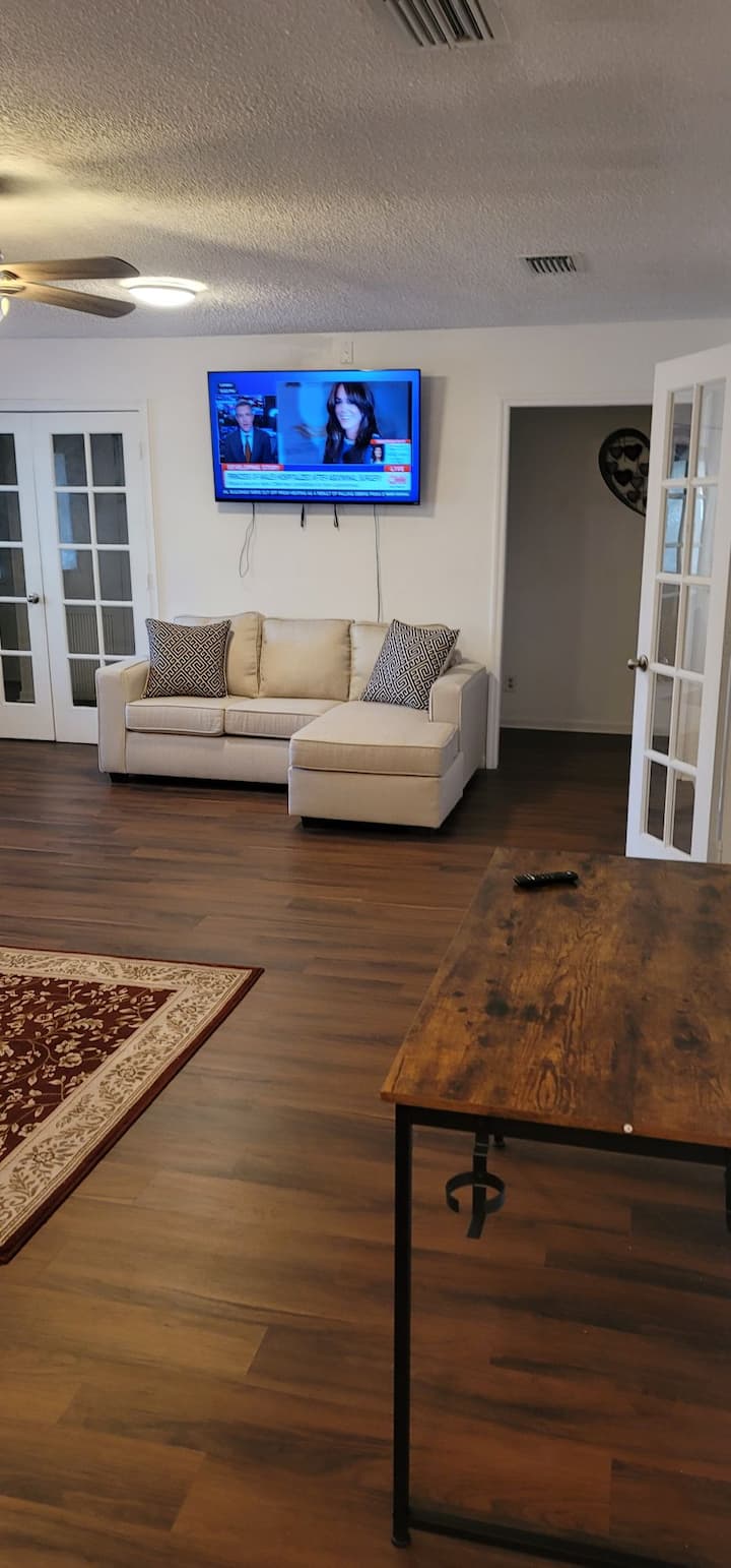 Taj Ma House Of Plant City, Fl - Plant City, FL