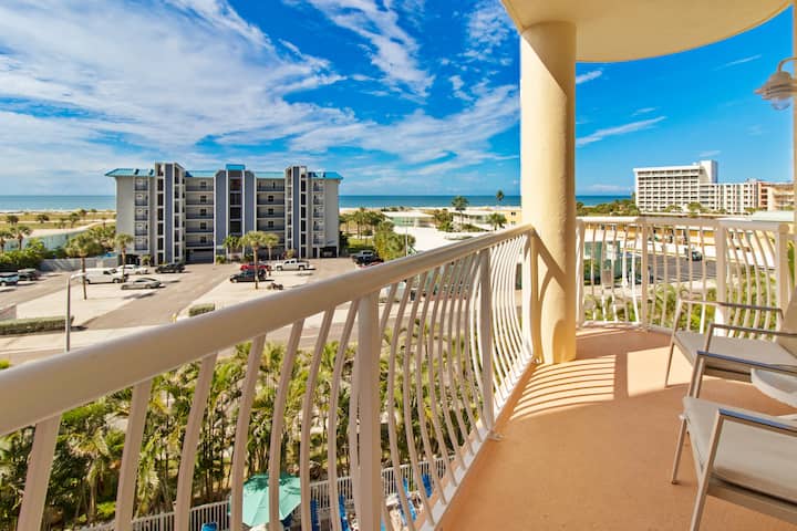 Starfish Sands: Gulf View | Beach Access | Pool - Treasure Island, FL