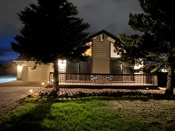 Newly Renovated Home / Clean & Comfortable - Westminster, CO