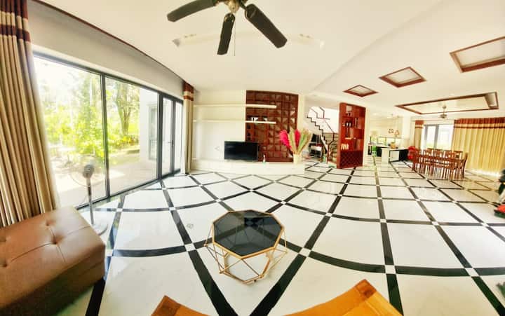 Villa 4 Phòng Ngủ Hồ Bơi Chung! - Phú Quốc
