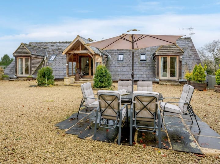 4 Bed In Stroud (Oc-93690) - Tetbury
