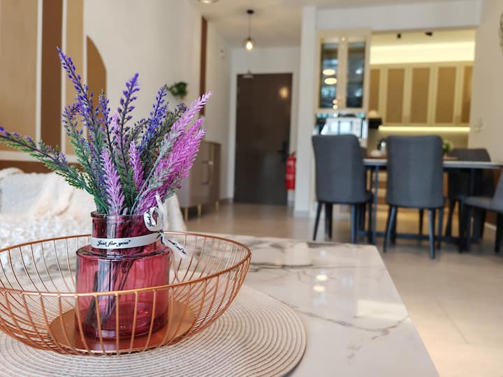 Astetica (5) 4br Spacious Home W Netflix & Wi-fi - Seri Kembangan