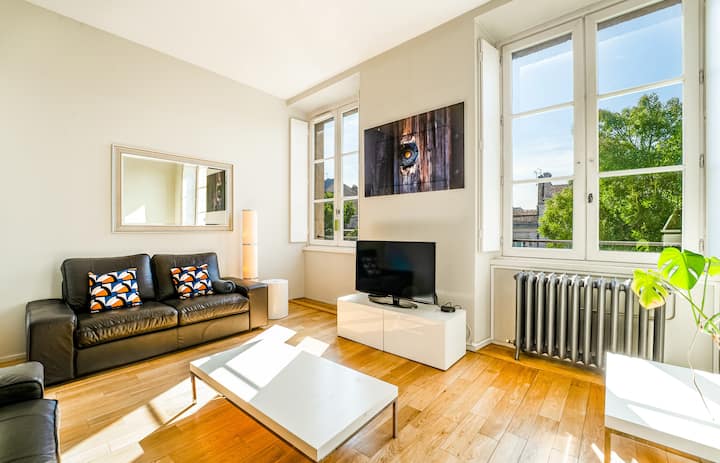 Prestigious 2-bedroom Apartment Near The Jardin Public - Burdeos