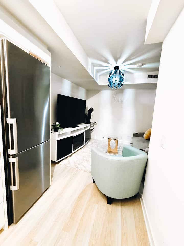 Luxury Condo In Toronto, 2min To Yorkdale Mall. - Toronto