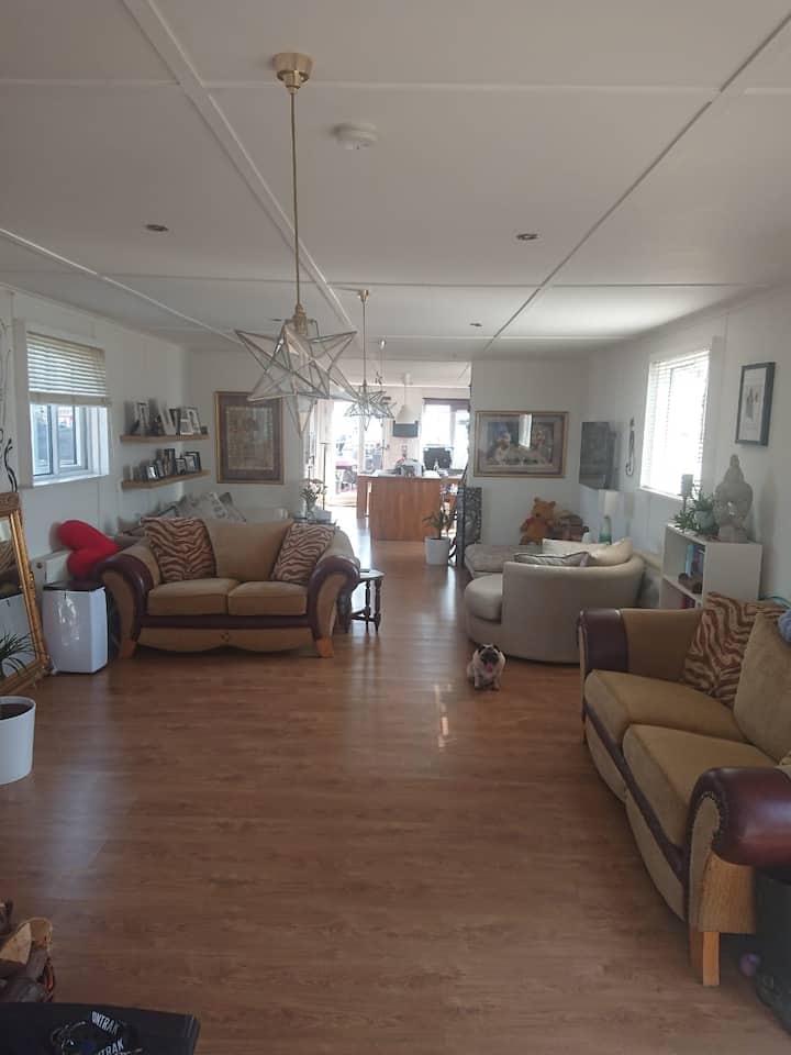 Carousel - Lush Room To Rent. - Moffat