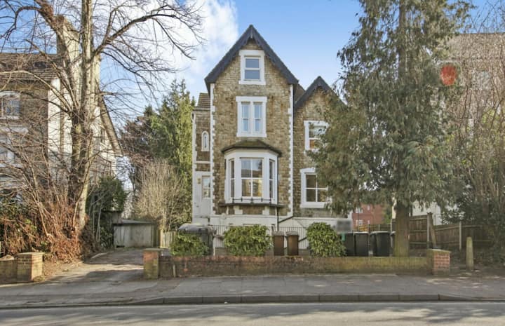 Stylish One Bed Apartment In Crystal Palace - Crystal Palace - London