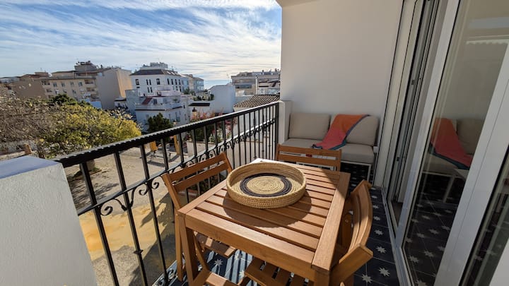 Yam – 2br Lumineux Avec Balcon - Estepona