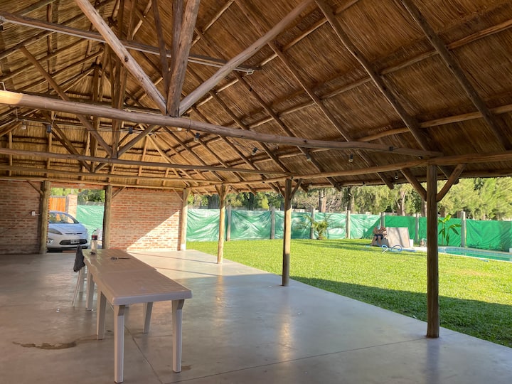 Quincho/ Salón De Eventos - Merlo