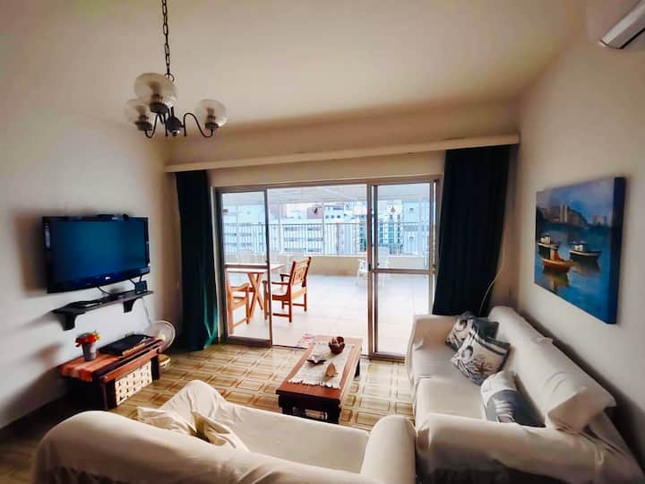 Penthouse (Cobertura) Com Espaçoso Terraço Coberto - Guarujá