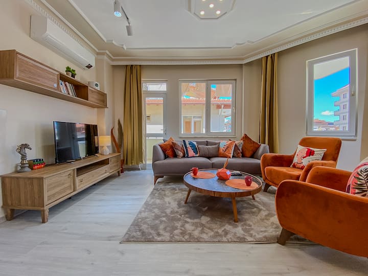New Modern Decorated Spacious Home Heart Of City - Alanya