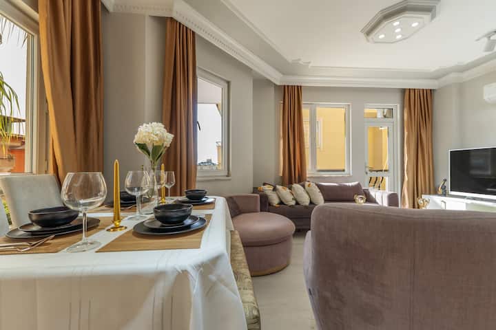 New Cute Family Home W/colorfulðnic Decoration - Konaklı