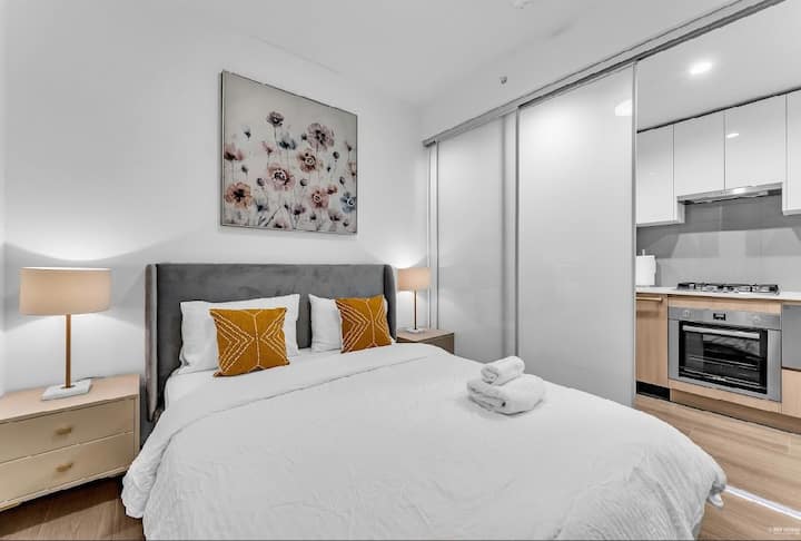 Brand New 1b+1b Condo/dm For Monthly Rental - New Westminster