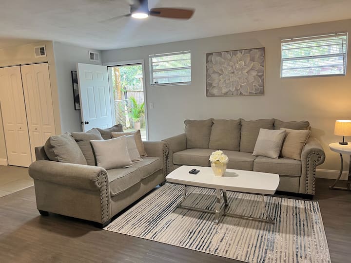 2.1 Miles From Campus
5 Min~downtown Cozy 1bd1ba - Gainesville, FL