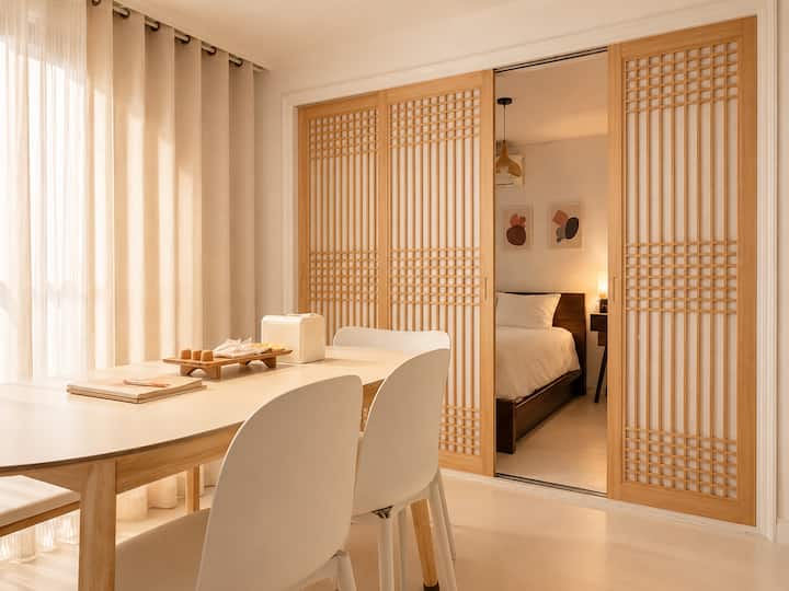 Hanok-style, 10-minute Walk From Seoul Station - 명동
