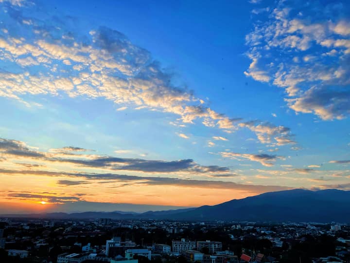 Astra Sky River/ 最美的日落景观套房/42㎡大1卧 - Chiang Mai