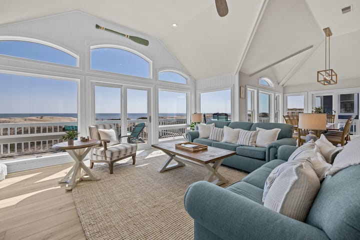 Oceanfront Luxury Estate | Pool-hot Tub-sleeps 24! - Rodanthe, NC