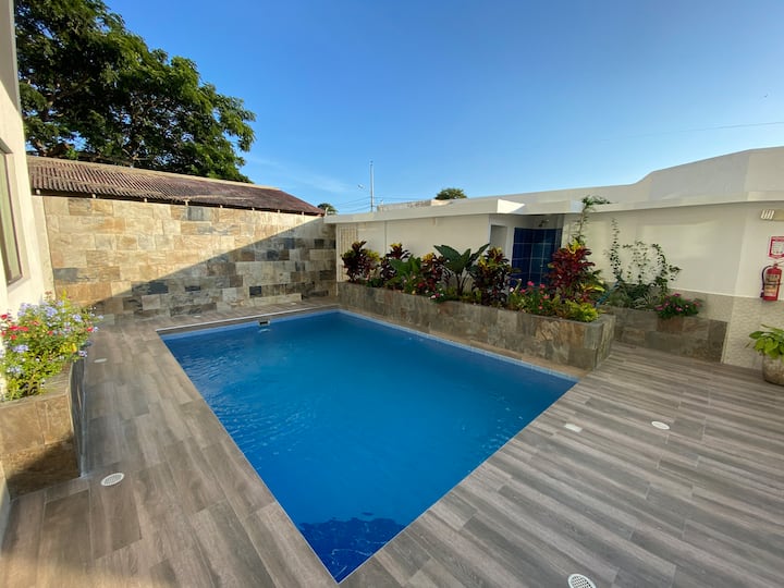 Apartamento De Playa, 2d+2.5b -