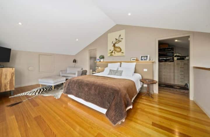 Hobart Comfy Studio - Hobart